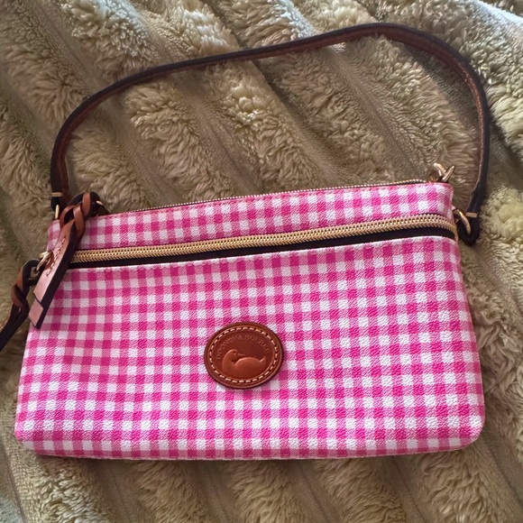 Dooney & Bourke | Bags | Euc Vintage Dooney Bourke Pink Gingham Purse ...